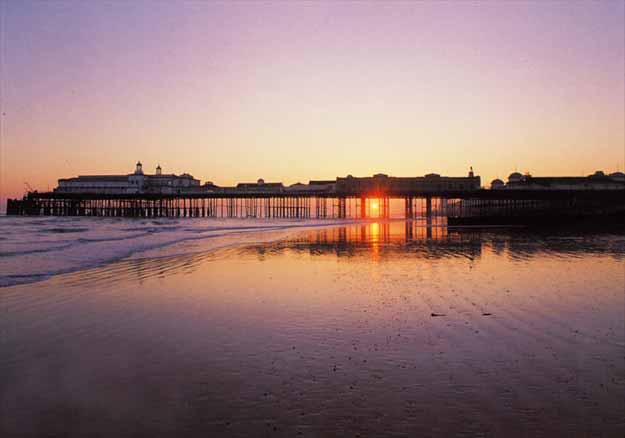 Sunset at Hastings Pier - Hastings UK Photo Archive